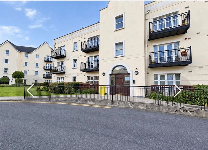 Lovely Two Bedroom Apartment On Private Grounds - Swords