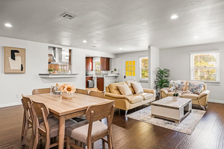 Spacious 3br Pasadena Home - Sierra Madre, CA