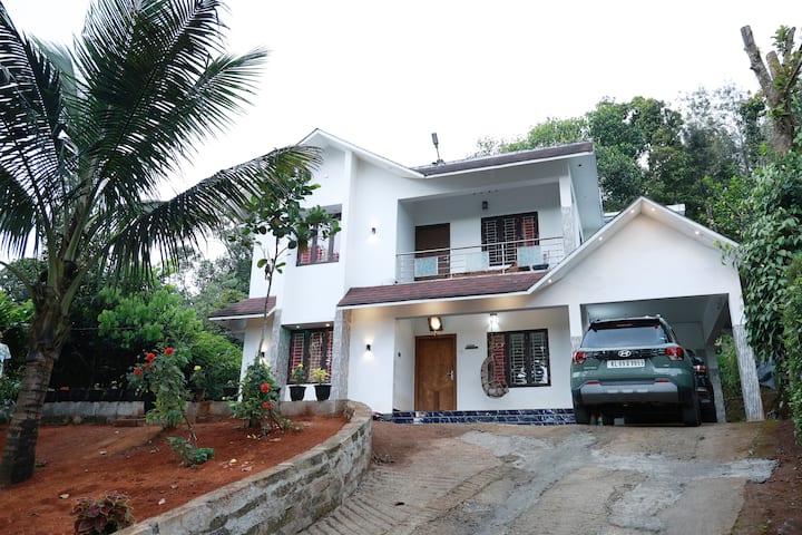 Hilly Blossom | Private 3br Villa Near Munnar - Idukki