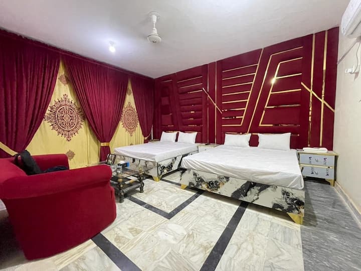 Luxury Rooms, Comfortable Environment, Neat - ラホール