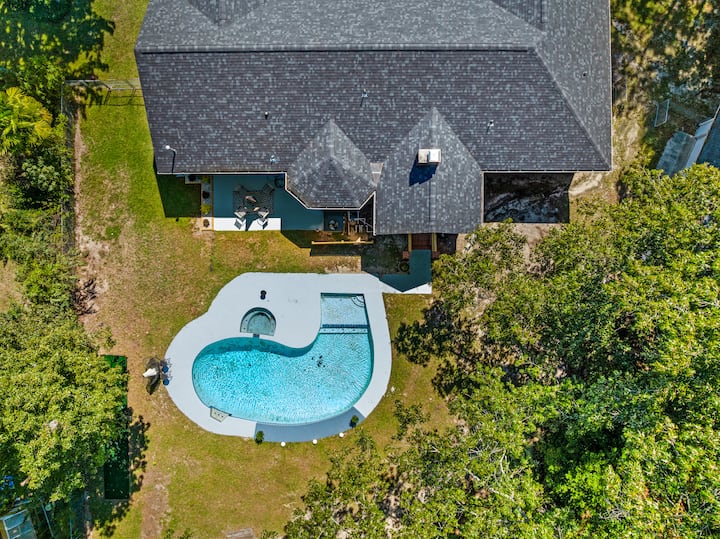 Peaceful Luxury Retreat Near Columbia | Pool 4br - Lexington, SC