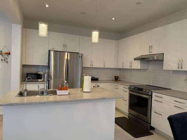 Family Home For Short Term Stay In Fergus - Fergus