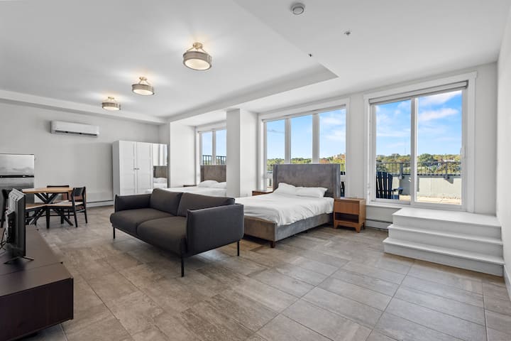Executive Hotel-style 2 Bed Suite - Halifax