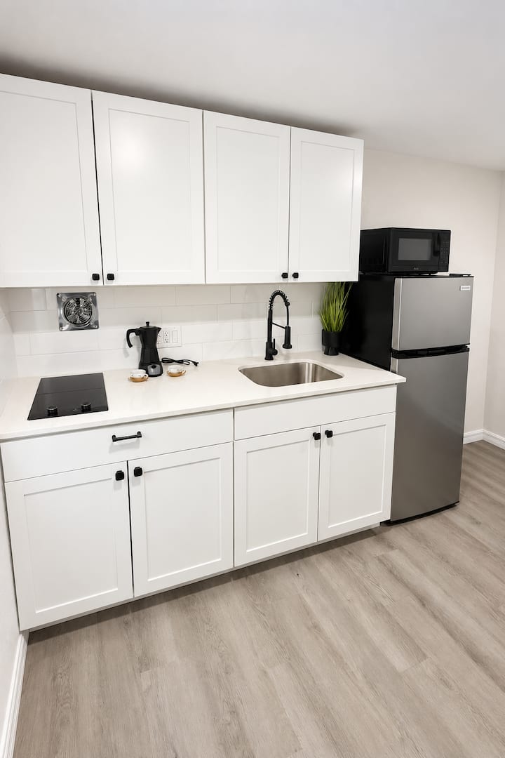Welcoming Atmosphere And Warm House - Zephyrhills, FL