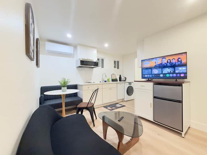 Remodeled Sunnyvale 1br | Kitchen & Laundry - Santa Clara, CA
