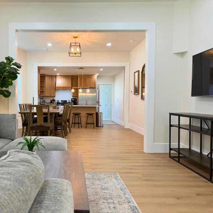 Where Hometown Charm Meets City Convenience - Baldwin Park, CA