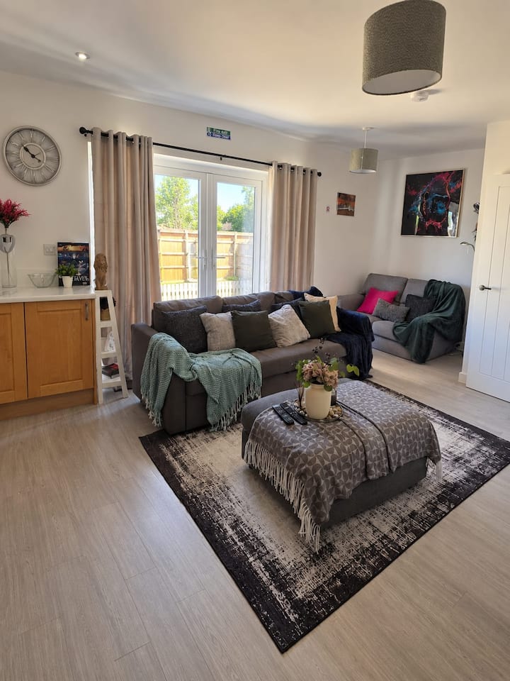 Contractors East Brent 4 Bedroom 2.5 Bath - Weston-super-Mare