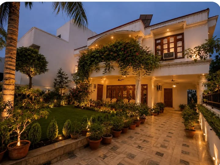 "Sahaj" Majestic 4bhk Private Bungalow - Prayagraj