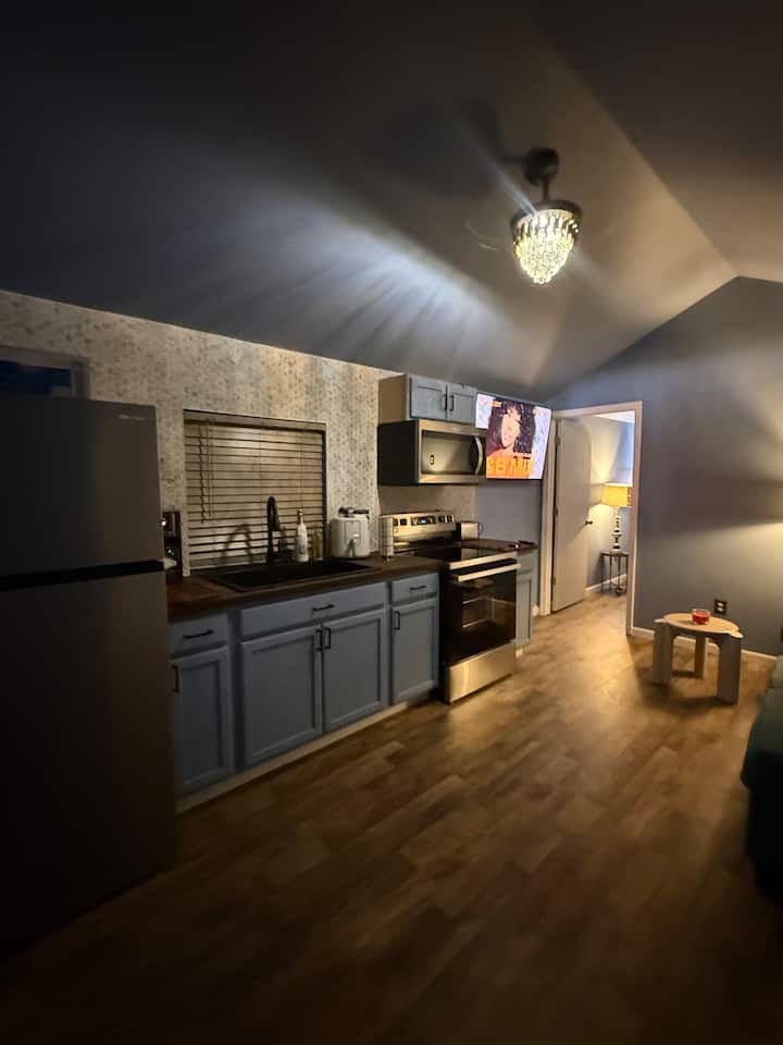 Cozy Blue Haven | 2br Near Stone Mountain - Lithonia, GA