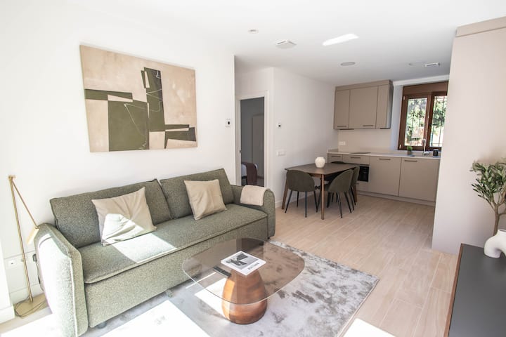 Modern 2-bedroom Apt In Centre Alcalá Henares - Alcala de Henares