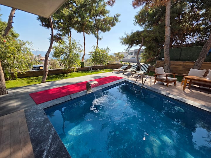 Kuşadası'nın Kalbinde Villa. - Kuşadası