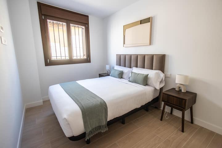 Modern 2-bedroom Apt In Centre Alcalá Henares - Alcala de Henares