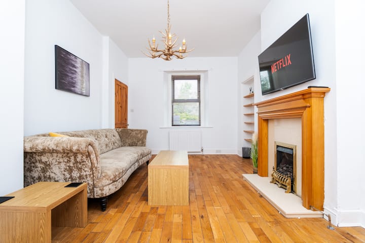2br Annan Stay | Free Parking | Sleeps 4 - Lockerbie