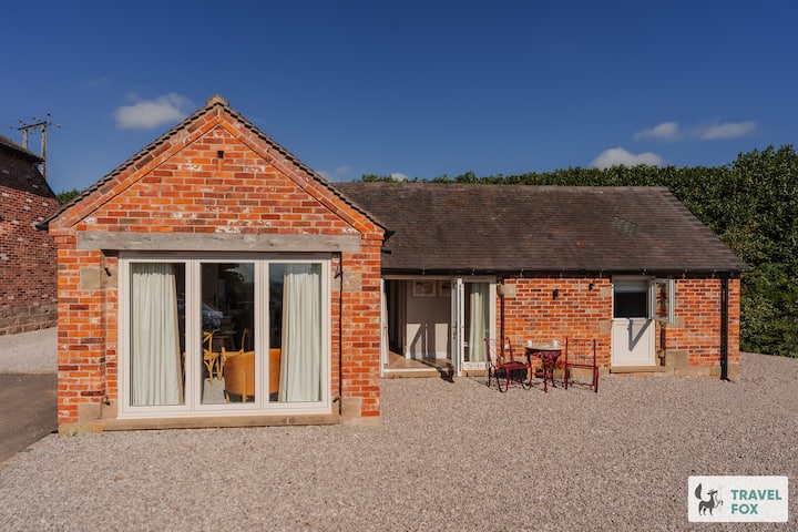The Old Stables - Alton