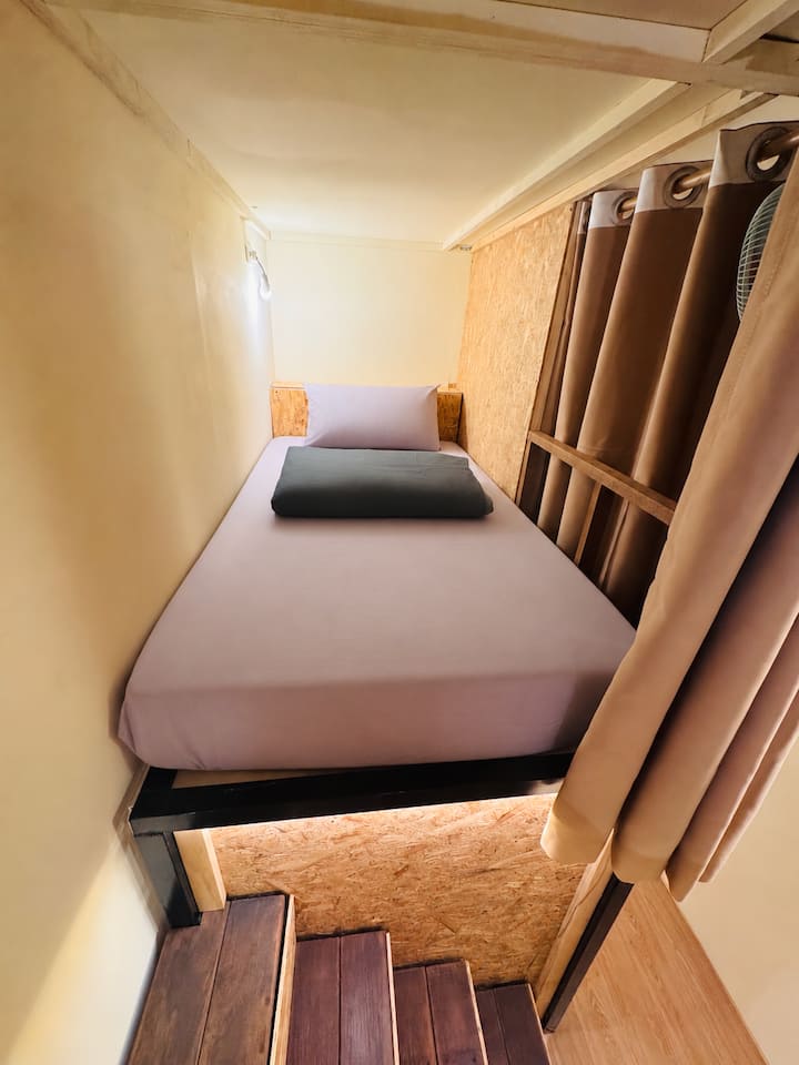 金樽浪&浪共享空間_流浪房
Jinzun Travel Co-space Nomad Room - Taitung County
