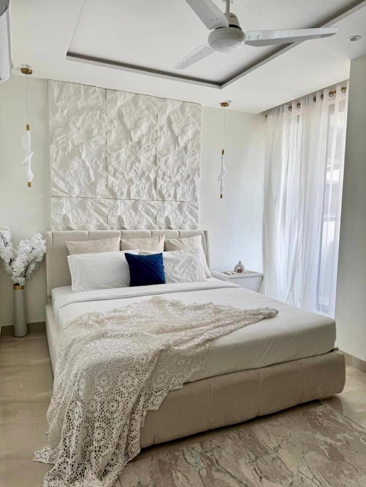 Luxury 1bed Stay In Gulberg/zameen Aurum/pool/gym - Pakistán