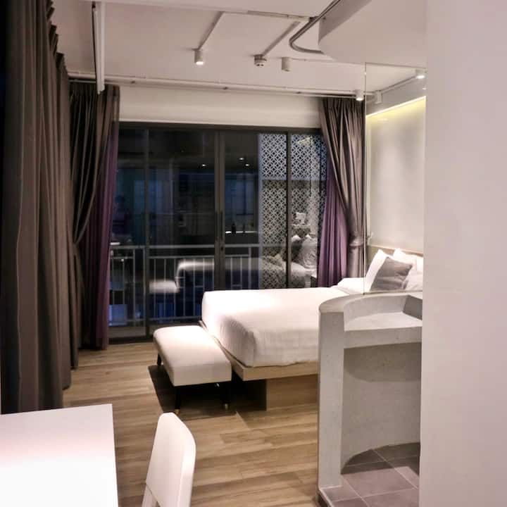 Seamless Duo 1 | Siam | Bts / Airport Link - Dusit District