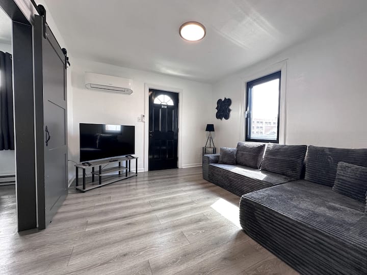 Downtown Hampton 1br | Walk To Dining & Waterfront - Hampton, VA