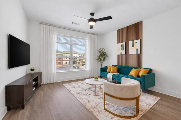 Stylish 1br Suite | Pool, Gym & Work Space - 弗裏斯科