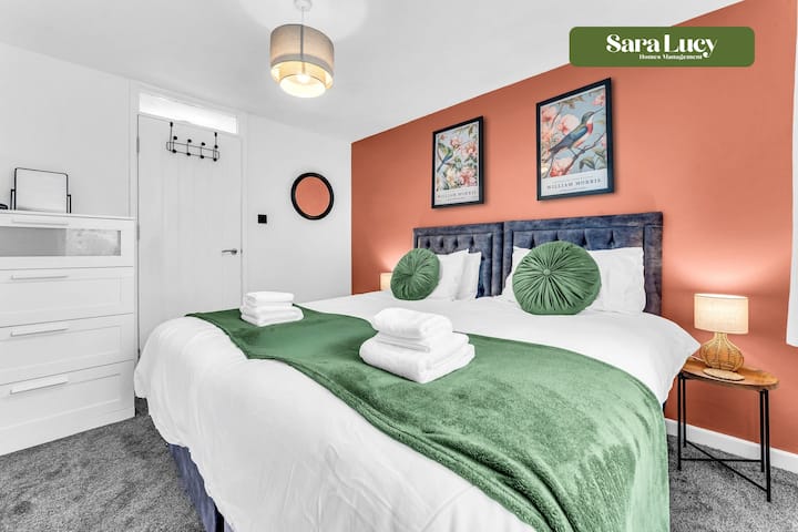 Wrexham Executive 1-bed Apt| Hospital | Parking - レクサム