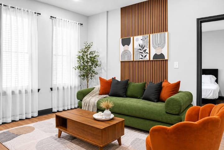 Modern 2br | Private Balcony | Resort Amenities - Roanoke, TX