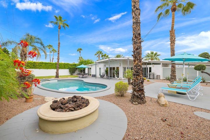 Palm Springs Hideaway - Palm Springs, CA