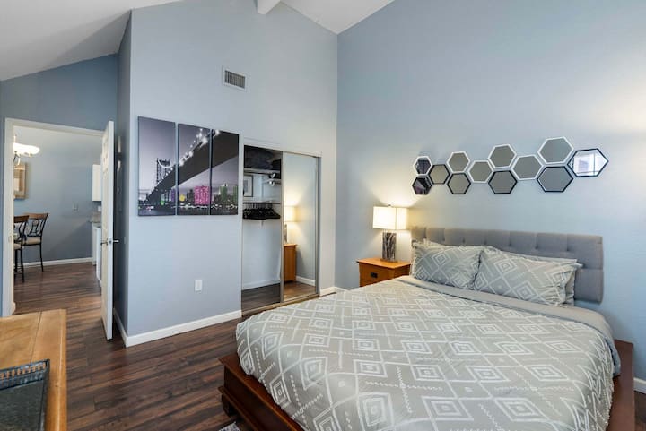 Mesa Retreat Near Sloan Park 2br | Pool & Spa - Mesa, AZ