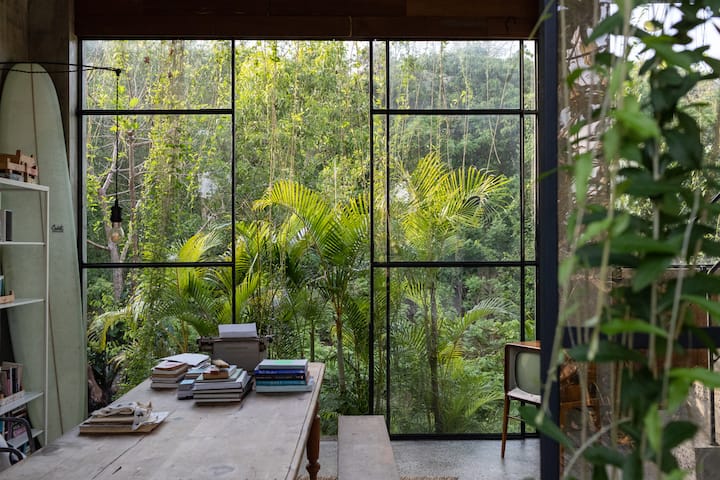 The Studio | A Creative Hideaway In The Trees - Australia