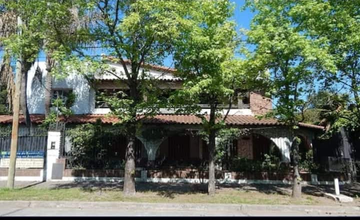 Quinta /Pileta 15 Min Aerop 3 Hab Baños Privados - Aéroport Ezeiza de Buenos Aires (EZE)
