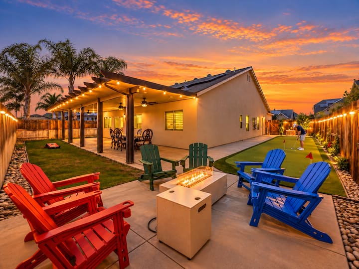 Modern Retreat | Golf, Fire Pit & Spacious Patio - Bakersfield, CA
