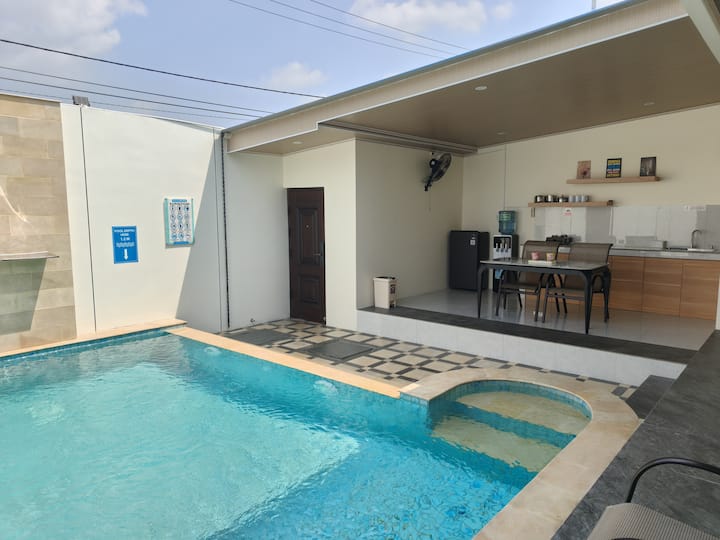 Villa Dengan Kolam Renang Pribadi - Malaysia