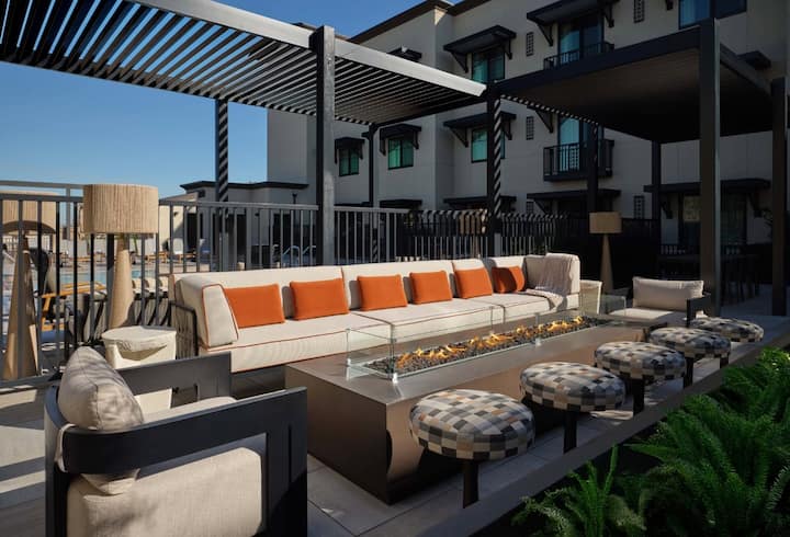 Luxury 3 Separate Hotel Suites - Paso Robles, CA