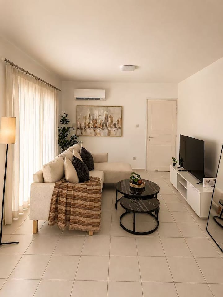 Iris Village Newly Renovated Apt - Kato Paphos