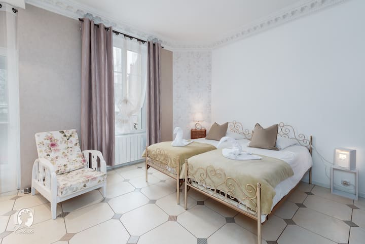 Camille • Jardin Privé • Quartier France - Vichy