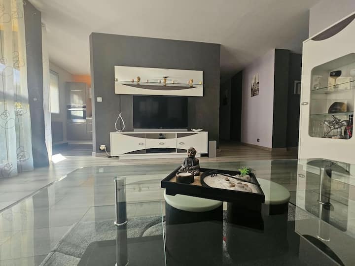 Appartement Trois Chambres Six Pers - Besançon