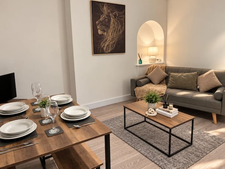 Gorgeous 2-bedroom House In Glasgow | Sleeps 6 - Motherwell