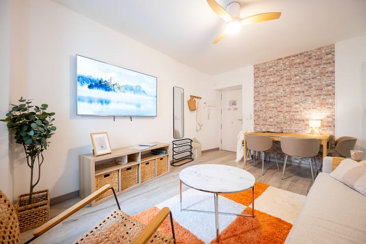 Casa Antonio 6 Pax Family Friendly - Zaragoza