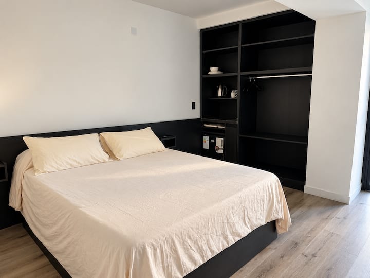 Habitación Con Estilo En El Centro Porteño - Argentina