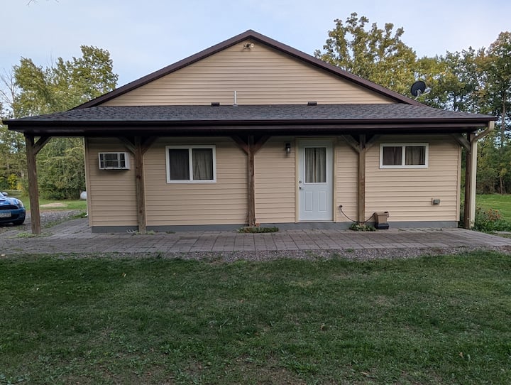 Cozy 1-bedroom Apartment By The Woods - Mora, MN
