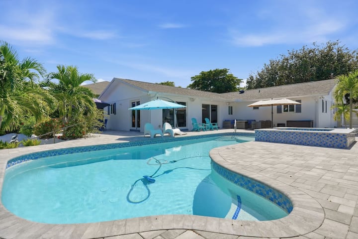 Pool Home - Close To Barefoot & Bonita Beaches - Bonita Springs, FL