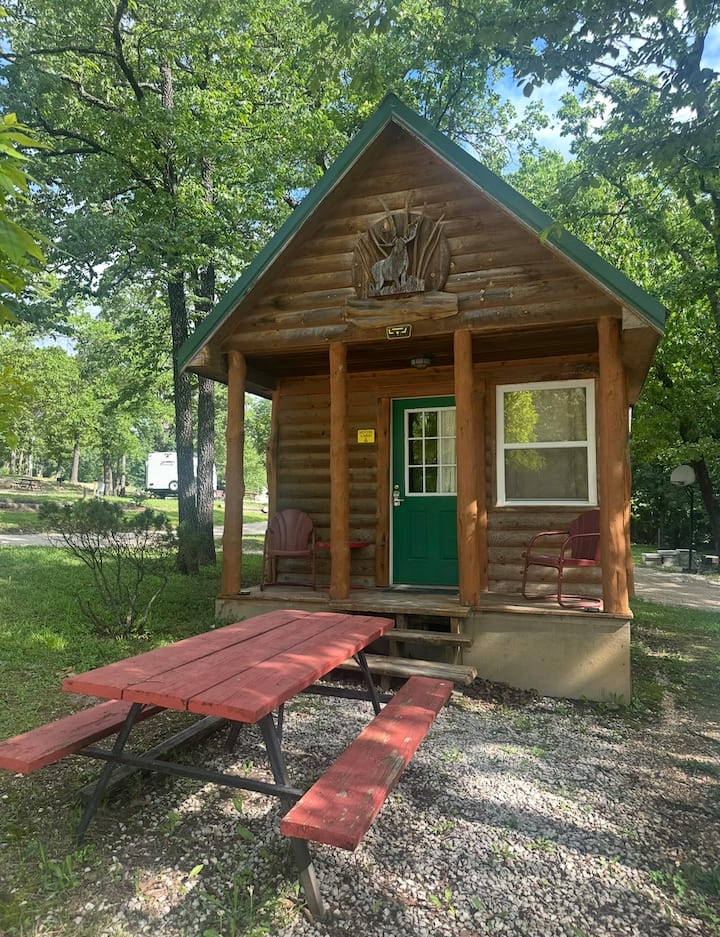 Cozy Cabin With Loft Sleeping Quarters - Camdenton, MO