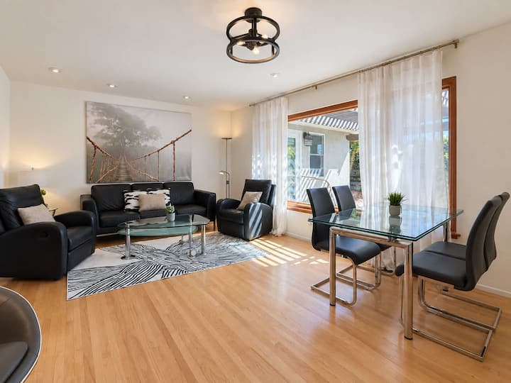 Serene Mid-century Vintage Home | Garage & Garden - Fremont, CA