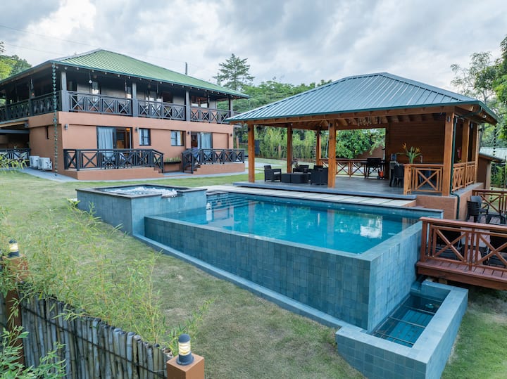 Villa Bambú · 2 Hab. | Piscina + Jacuzzi - Jarabacoa