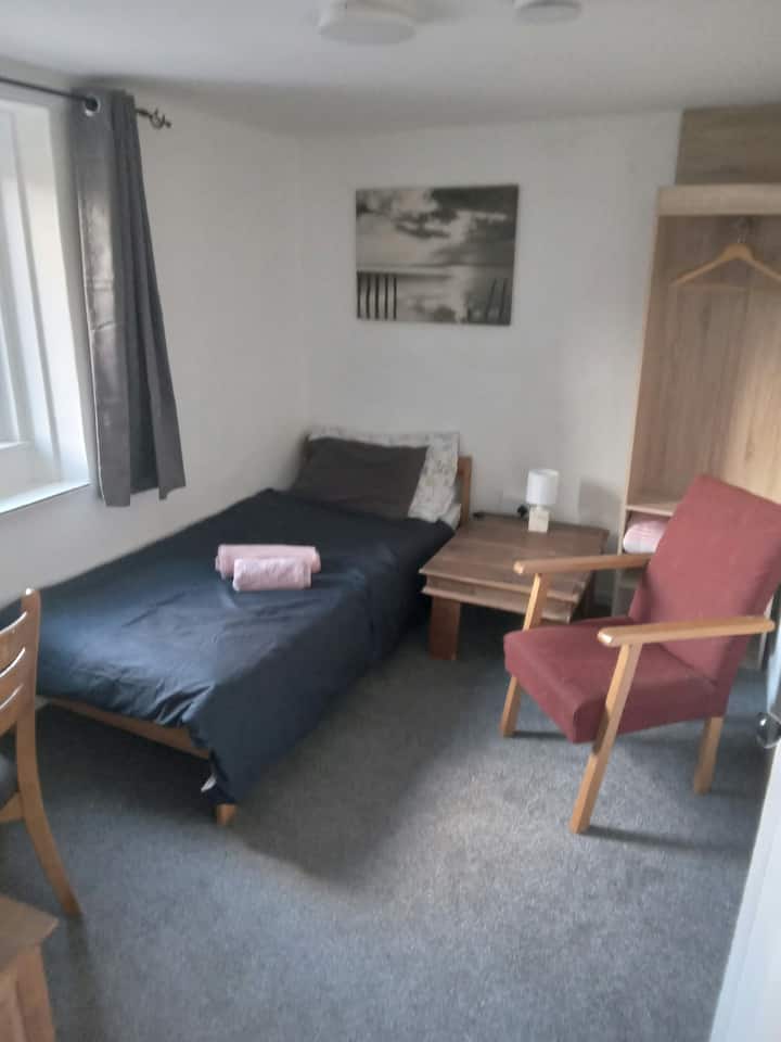 Minutes From Wexford Town. 1 Double 1 Single Room - Wexford