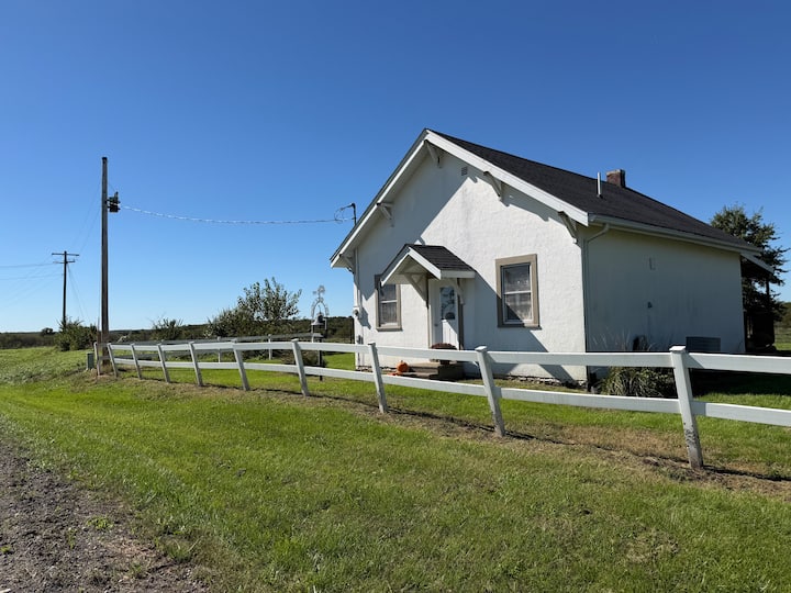 Lakeside Paradise Property Cabin #4
School House - Iowa