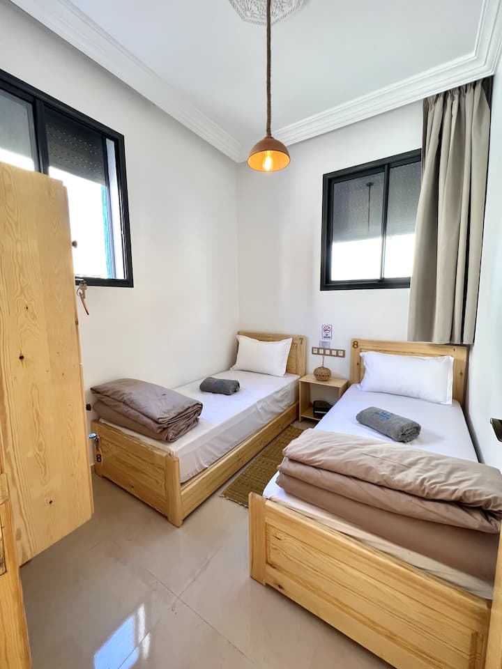 Private Twin Room | Blue Heaven Surf House - Agadir