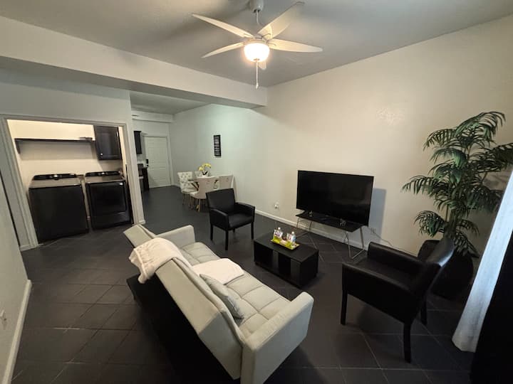 Warner C | Close To Downtown Jonesboro, Comfy - Jonesboro, AR
