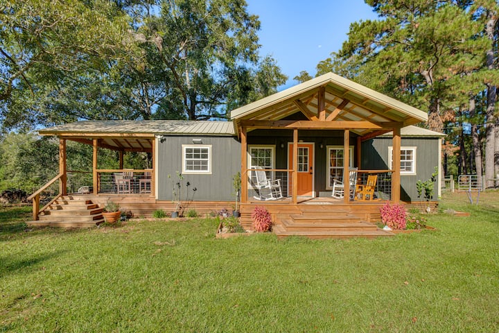 On 80 Acres! Serene Orchard Farm Stay In Lumberton - 본드