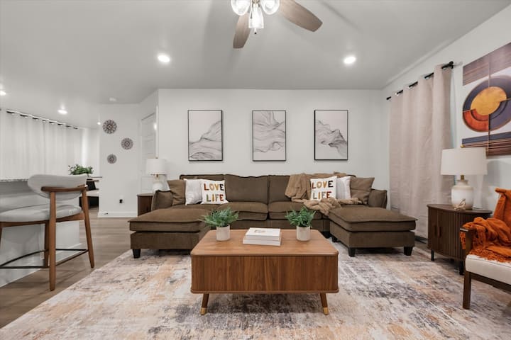 The Colgate House | Sleeps 6 | Close To Ttu - Lubbock, TX