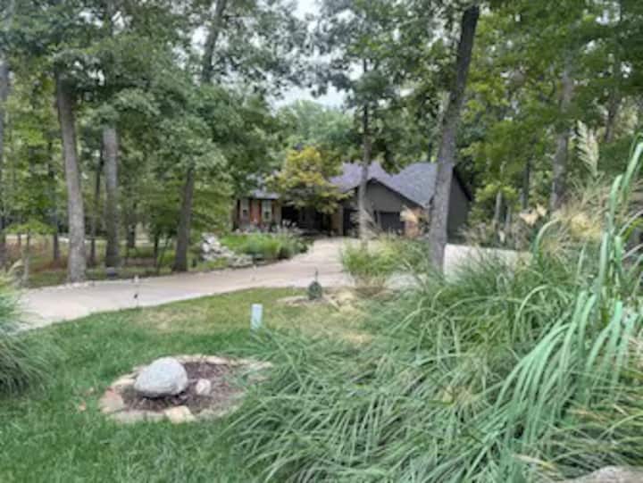 Luxurious Lakefront House On Private Lake Lorraine - Innsbrook
